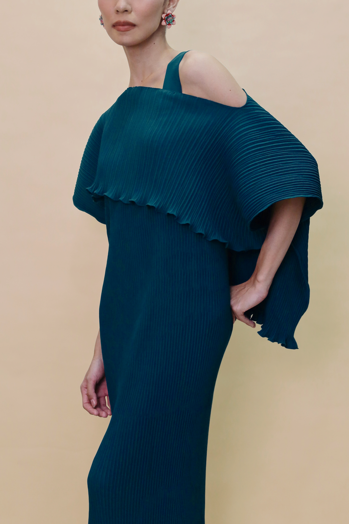 Pendulum Gown – Rajo Laurel